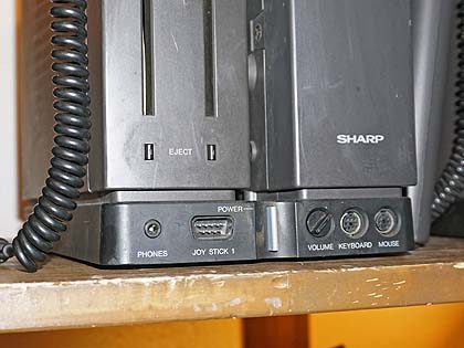 ACアダプタ動作に改造済みの「X68000 XVI」が入荷 （取材中に見つけた なもの） - AKIBA PC Hotline!