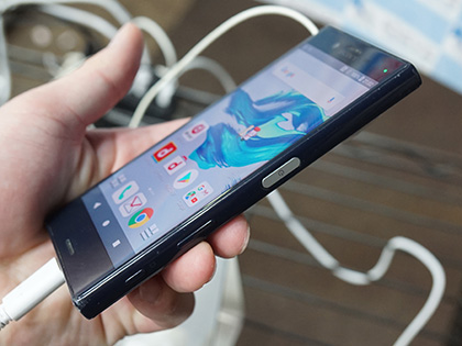 Xperia X CompactのCランク品が大量入荷、SIMロック解除済みで実売7,980円 （取材中に見つけた なもの） - AKIBA ...