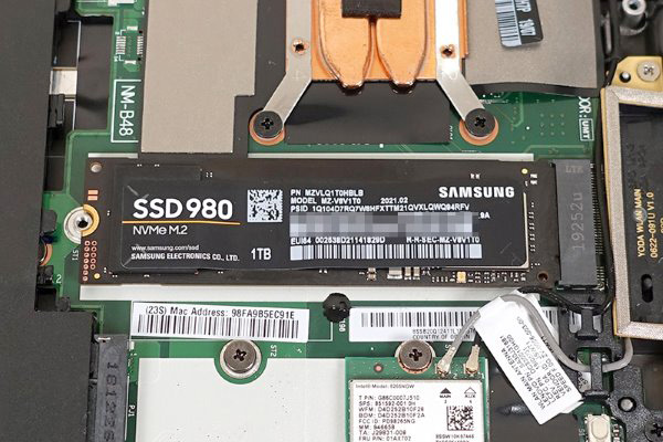 「ThinkPad X1 Carbon(2018)」を1TB NVMe SSDに換装、容量/速度アップでWindows 11移行も視野に ...