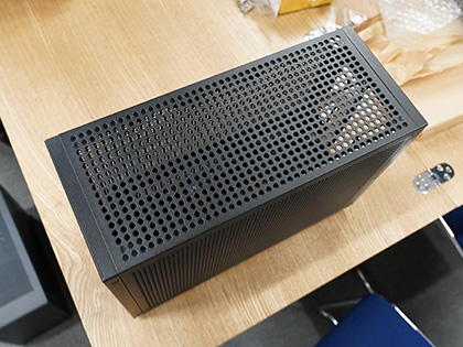 大型カードも収納できるMini-ITXケース「GEEEK M5」が入荷 - AKIBA PC Hotline!