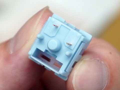 底打ち時のぐらつきが少ないというリニアスイッチ「Snow Grape Switch」 - AKIBA PC Hotline!