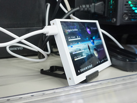 PCステータス表示用5インチモニター、表示画面のカスタマイズにも対応 - AKIBA PC Hotline!