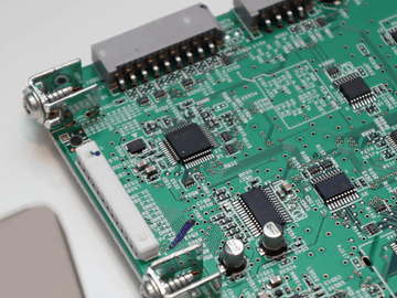 ヤマハ、2ch用DACの複数搭載で音質高めたAVアンプ。「RX-V483」とAtmos対応「V583」 - AV Watch