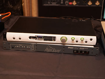 AKからデスクトップアンプ「ACRO L1000」。Fate仕様の「AK70 MKII」初披露 - AV Watch