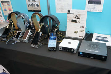 フォステクスから小さなモニタースピーカー「NF04R」。ソニーのマイクなど - AV Watch