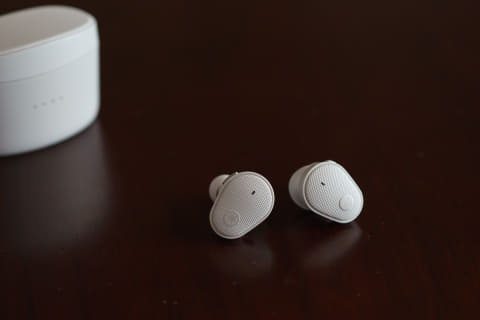 【レビュー】ヤマハが“ガチ”にTRUE SOUND追求。使いやすさも光る「TW-E5B」 - AV Watch