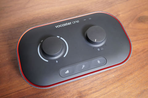 【レビュー】とっつきやすく、便利機能も満載。録音・配信を身近にする「Vocaster」 - AV Watch