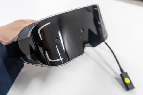 【西田宗千佳のRandomTracking】シャープが“軽い”HMDを自社開発、その中身に迫る - AV Watch