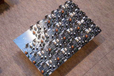 【レビュー】驚異の15ch、デノン“究極AVアンプ”「AVC-A1H」異次元サウンドを生誕の地で聴く - AV Watch