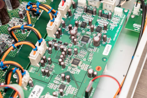 樋口監督、AKMでデジアナ分離 & 64bitの「シン・オーディオDAC」に目覚める - AV Watch[Sponsored]