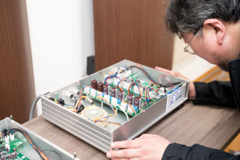 樋口監督、AKMでデジアナ分離 & 64bitの「シン・オーディオDAC」に目覚める - AV Watch[Sponsored]