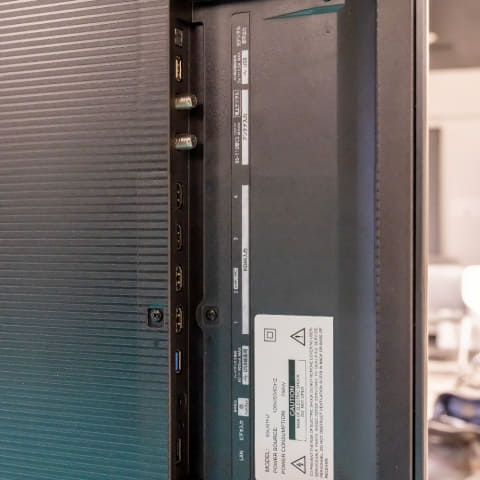 “ハイセンス史上最高画質”のミニLEDテレビ。16bit映像エンジン搭載 - AV Watch