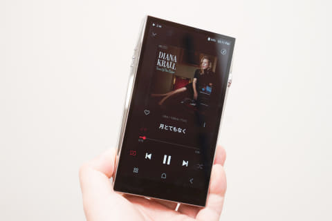 【レビュー】ソニー新モニターヘッドフォン「MV1」編集部4人で聴いた - AV Watch