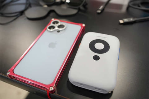 XREAL、ワイヤレスでスマホ接続「XREAL Beam」披露 - AV Watch