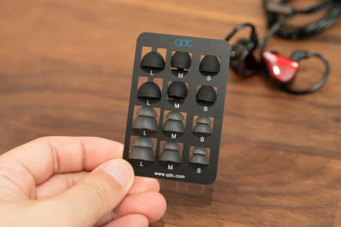 【レビュー】14300円の“最強エントリーモデル”qdc「SUPERIOR」の衝撃 - AV Watch