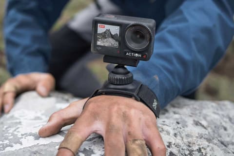 DJI、10bit撮影できるアクションカム「Osmo Action 4」 - AV Watch