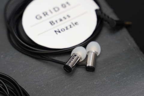 final「D8000」の兄弟機「D7000」。“手に取りやすい”DITAイヤフォン「Project M」 - AV Watch