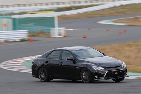 【試乗インプレ】トヨタ「マークX“GRMN”」（2代目）、ずっとハンドルを握っていたいほど楽しかった（日下部保雄） / GRMNの動きは1つのパーツだけでは成り立たない - Car Watch