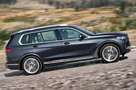 BMW、3列シートで最大7人乗り可能な新型SAV「X7」。価格は1079万円から - Car Watch