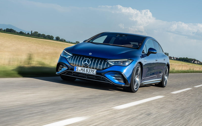 【試乗インプレ】メルセデスAMG謹製の新型バッテリEV「EQE 53 4MATIC＋」に乗った / - Car Watch