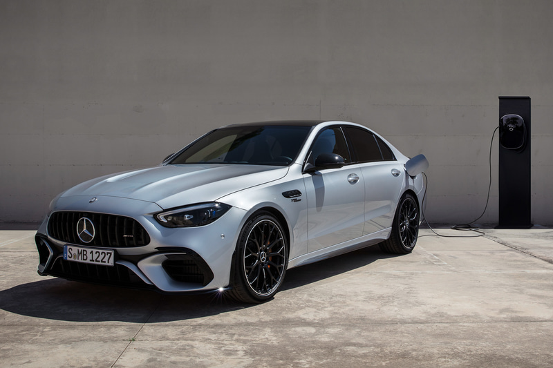 メルセデス・ベンツ、新型「AMG C 63 S Eパフォーマンス」 4気筒2.0リッターターボ＋モーターで最高出力680HP 最大トルク ...