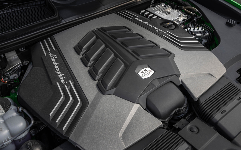 【試乗インプレ】ランボルギーニ、666HPのV8エンジンを搭載する新型「ウルス ペルフォルマンテ」でイタリア・ローマのサーキットを走る ...