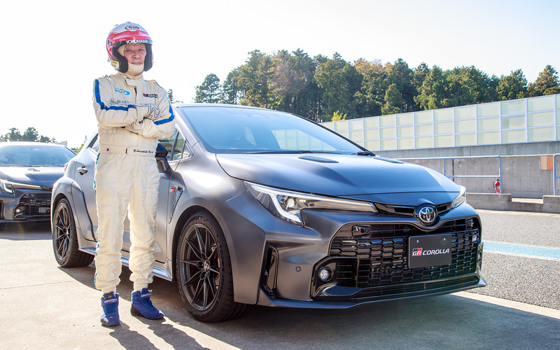 【試乗インプレ】GRカローラ、2シーターのモリゾウエディションと標準タイプのRZをダートとサーキットで / - Car Watch