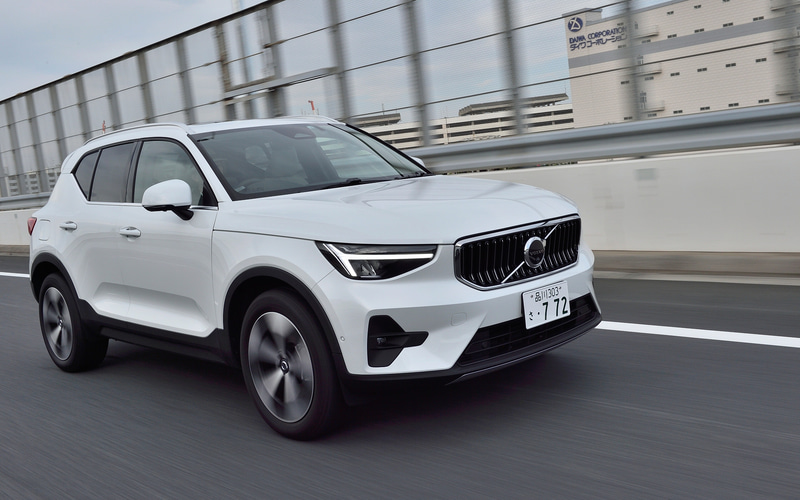 【試乗インプレ】ボルボの最新48Vマイルドハイブリッド「XC40 ULTIMATE B4 AWD」、同社バッテリEVとの違いは？ / - Car Watch