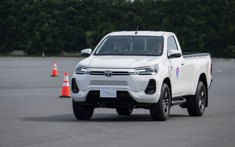 トヨタの新体制方針テーマ「電動化・知能化・多様化」についてワークショップ開催 全固体電池を含む次世代バッテリEV、燃料電池車のロードマップとは ...