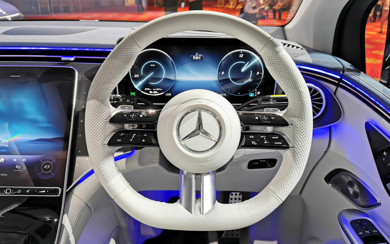 メルセデス・ベンツ、新型バッテリEVモデル「EQE SUV」発表 ブランド初のV2H/V2Lを可能にしたラグジュアリーSUV - Car Watch