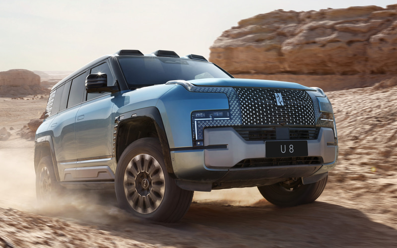 BYD、日本初披露のミニバン「D9」とオフロードSUV「U8」を「ジャパンモビリティショー2023」へ出展 - Car Watch