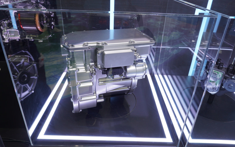 アイシン、Xin1の「新型eAxle」や電動ディスクブレーキなど未来の製品を展示