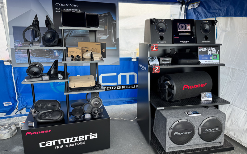 カロッツェリア、SF開幕戦でKCMGとルーキーレーシングのコラボ出展サポート 小林可夢偉コーヒーとモリゾウドーナツも楽しめる - Car Watch