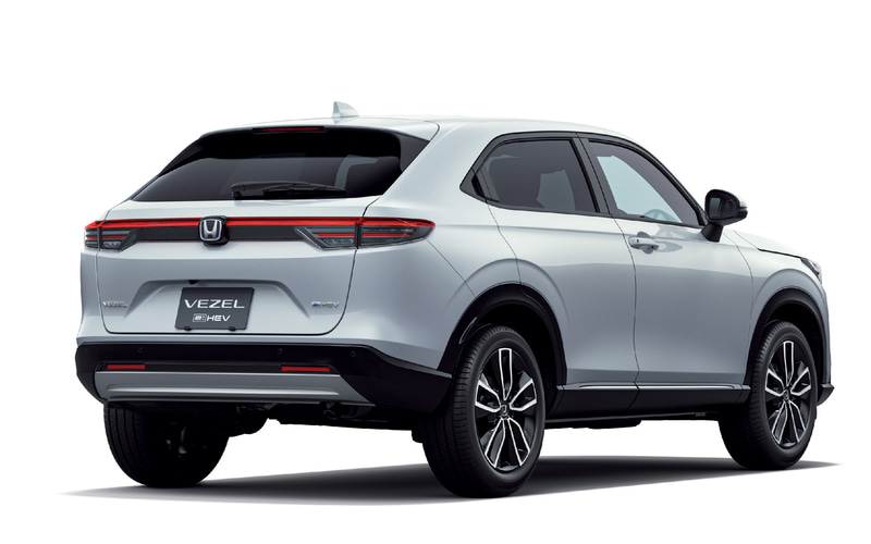 ホンダ、「ヴェゼル」改良モデルを先行公開 アウトドアテイストを加えたHuNT（ハント）パッケージ新設定 - Car Watch