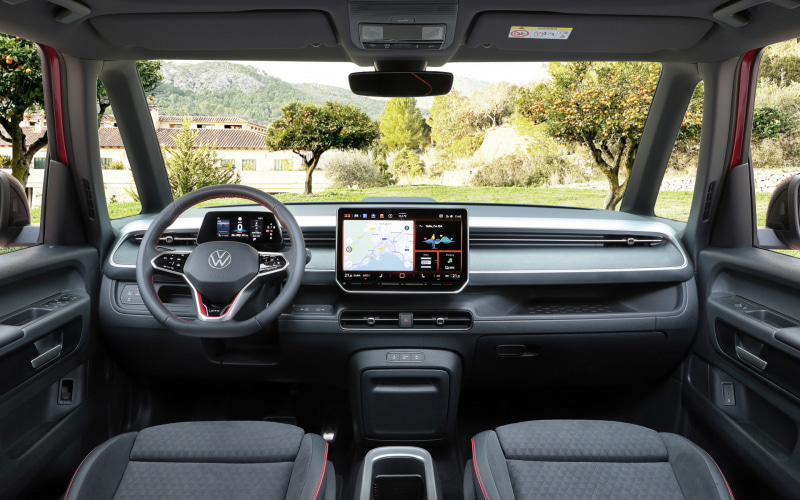 フォルクスワーゲン、四輪駆動の新型バッテリEV「ID.Buzz GTX」世界初公開 - Car Watch