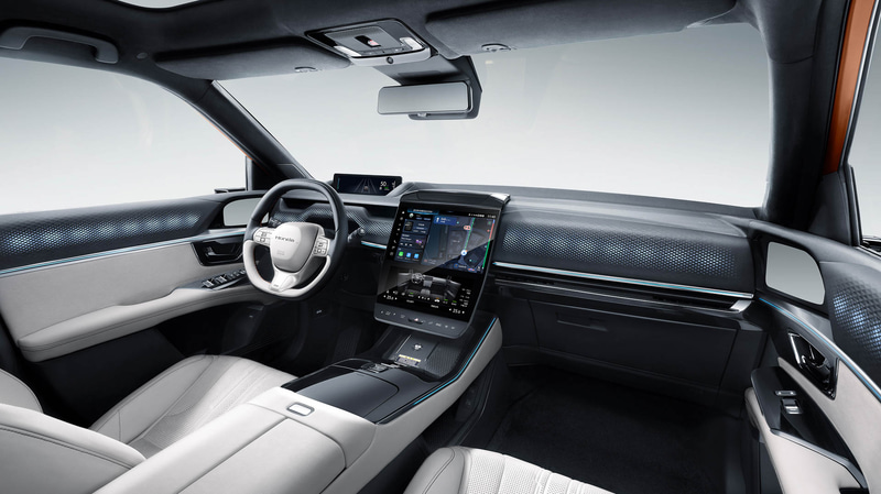 ホンダ、中国市場へ投入する新型EV「烨シリーズ」世界初公開 第1弾「烨P7」「烨S7」は2024年末発売予定 - Car Watch