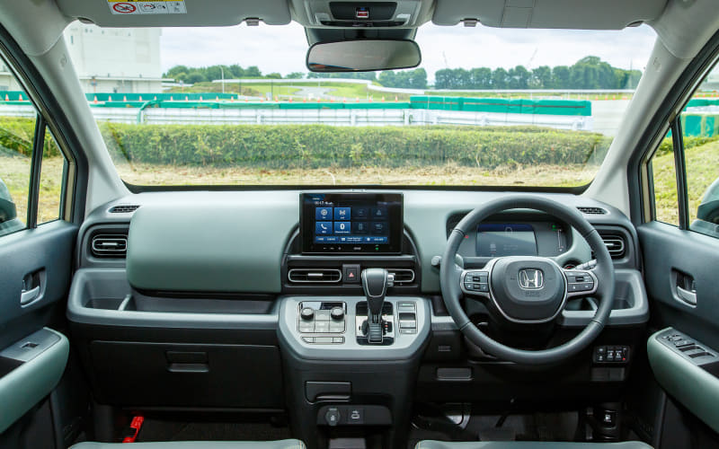 新型「フリード」（プロトタイプ）試乗 2モーターハイブリッド「e:HEV」の走りは注目に値する / - Car Watch