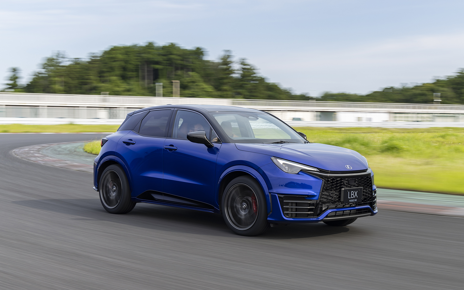 [画像]レクサス、新型「LBX MORIZO RR」受注開始 レクサス初の6速MTも用意して価格は650万円から / (1/20) - Car Watch