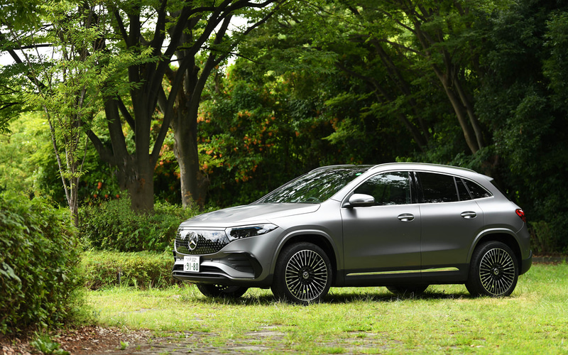 メルセデス・ベンツのEV「EQA」「EQB」乗り比べ 同じSUVでもそれぞれ違う個性 / - Car Watch