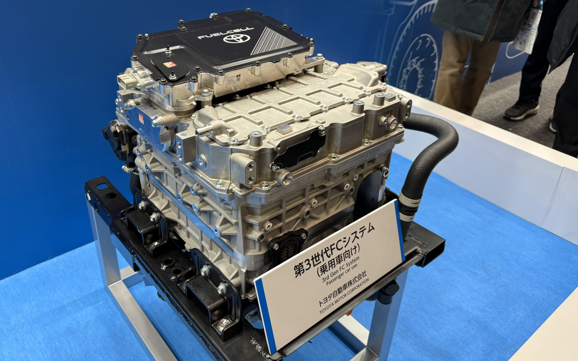 [画像]トヨタ、第3世代の新型燃料電池システム公開 乗用車・汎用・大型商用車向けにラインアップ拡大 / (4/9) - Car Watch