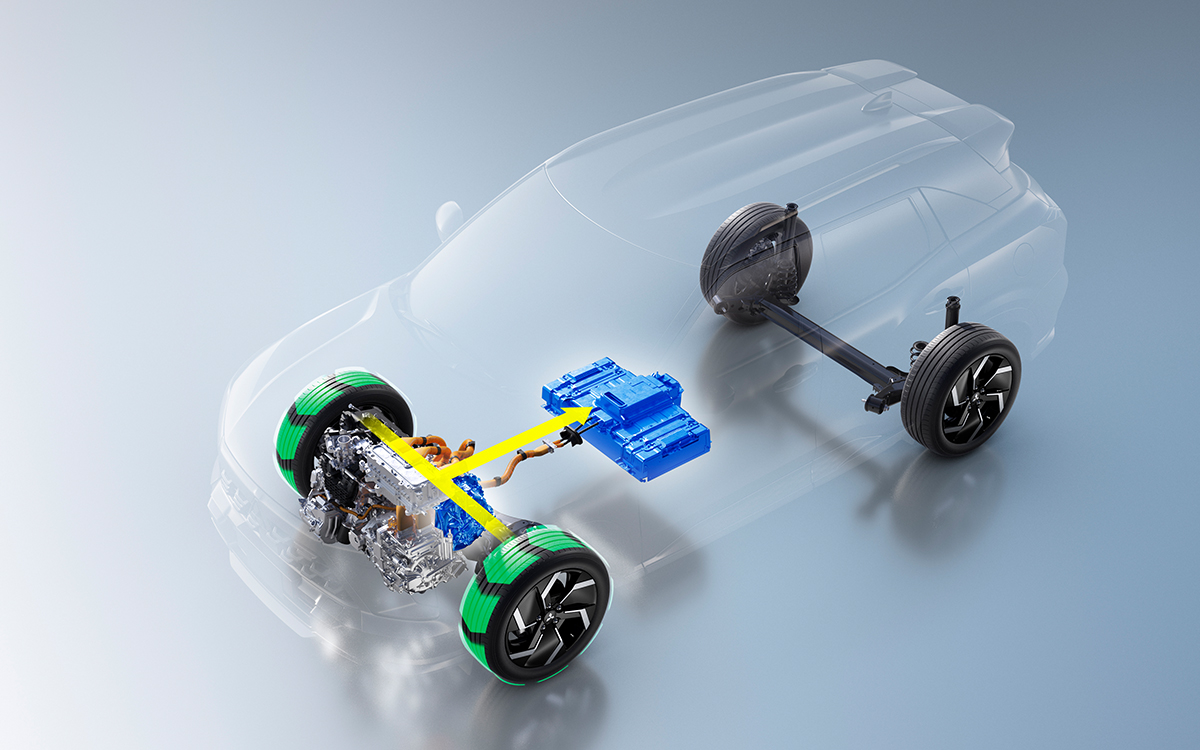 [画像]三菱自動車、コンパクトSUV「エクスフォース」のハイブリッド世界初披露 燃費は約24.4km/Lを実現 / (7/10) - Car Watch