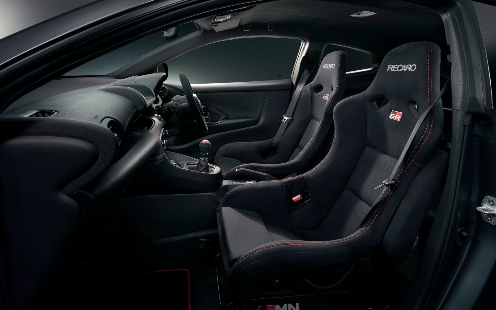 [画像]富士スピードウェイホテル、6速MTモデル「GRMNヤリス」の試乗特典登場 / (3/7) - Car Watch