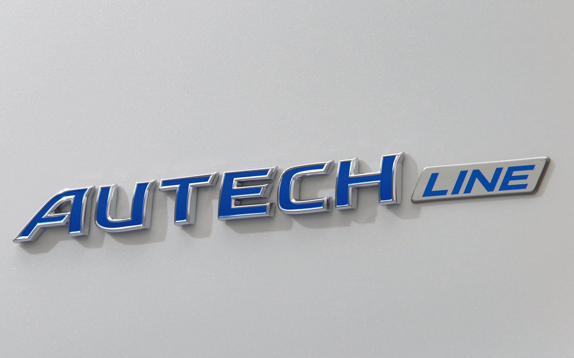 [画像]日産モータースポーツ＆カスタマイズ、「キャラバン」に新たなカスタムカー「AUTECH LINE」追加 / (16/16) - Car Watch