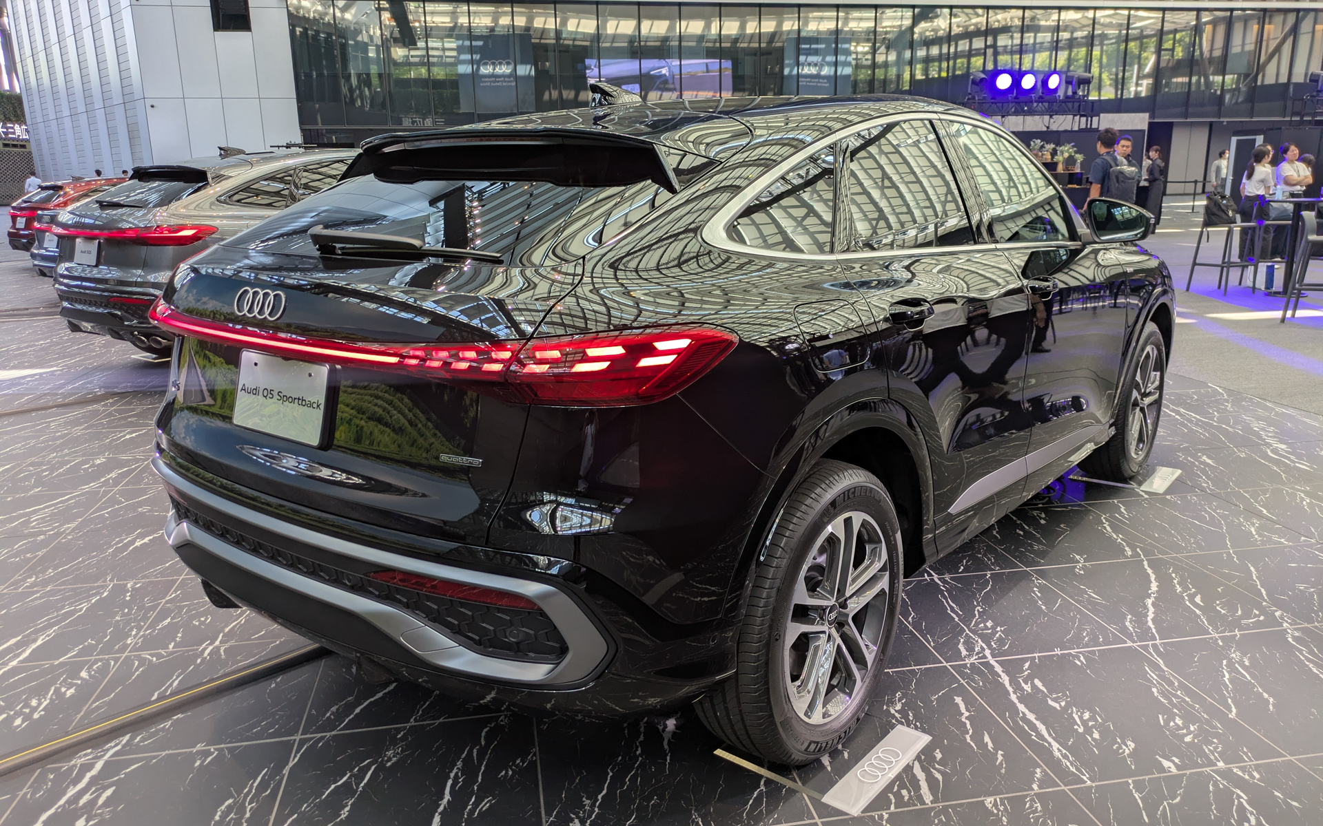 [画像]アウディ、PPCプラットフォーム初採用の新型SUV「Q5」＆846kmのe-tron最長一充電走行距離「A6 e-tron」発表会 / (38/72) - Car Watch