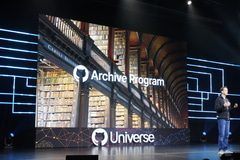 GitHubの全パブリックリポジトリを北極圏の地下に1000年間保存する「GitHub Arctic Code Vault」 - クラウド Watch