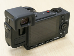 写真で見る本日発売「SIGMA fp L」と電子ビューファインダー「EVF-11」 - デジカメ Watch