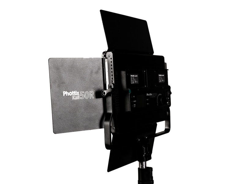 Phottix、リモコン操作対応のフルカラーLEDライト - デジカメ Watch