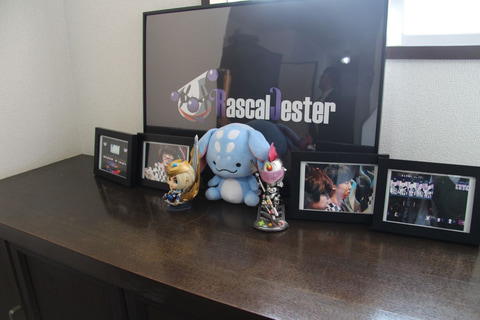 今シーズンは優勝狙える！ 「LoL」プロチーム「Rascal Jester」新体制発表会レポート - GAME Watch