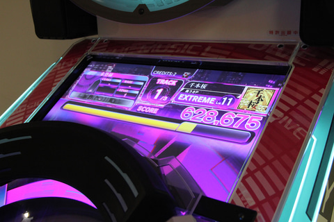 タイトーの新作音ゲー「MUSIC DIVER」先行体験レポート - GAME Watch