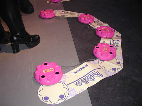 「Dance Evolution」発売から13周年！ 全身を動かすダンスゲームは現在にも引き継がれている - GAME Watch